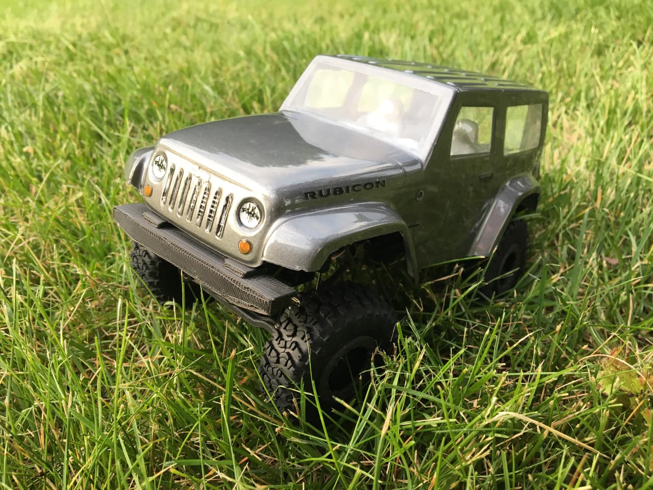 Hands-on: Painting Pro-Line’s Ambush 4×4 Jeep Wrangler Body Kit