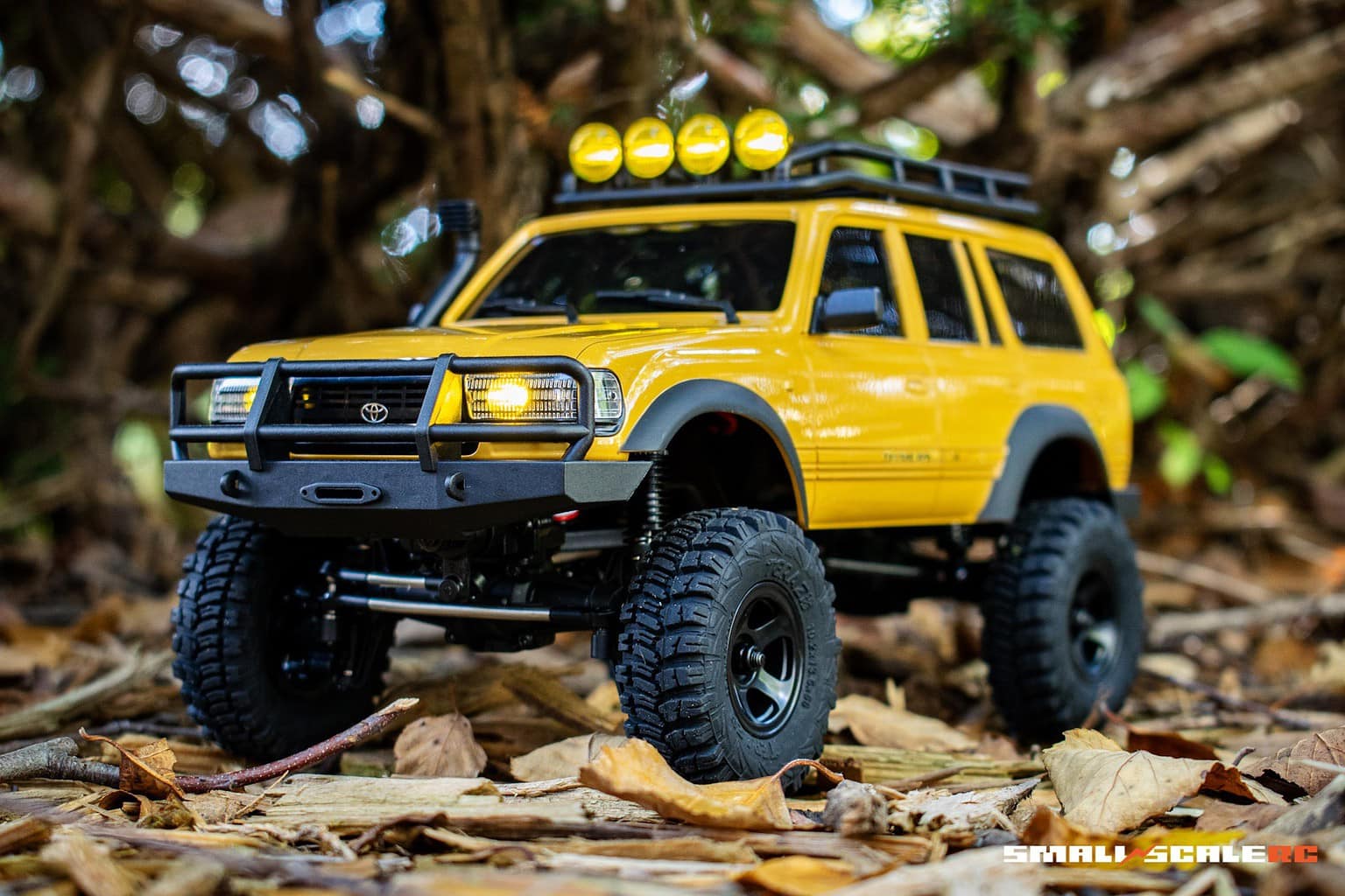 Review: FMS FCX18 Toyota Land Cruiser 80 - Small-Scale RC