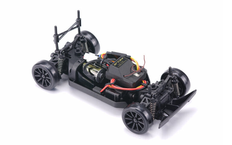 Carisma GT24 2006 Subaru Impreza STI Drift Spec 2 - Small-Scale RC