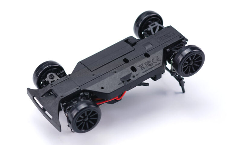 Carisma GT24 2006 Subaru Impreza STI Drift Spec 2 - Small-Scale RC